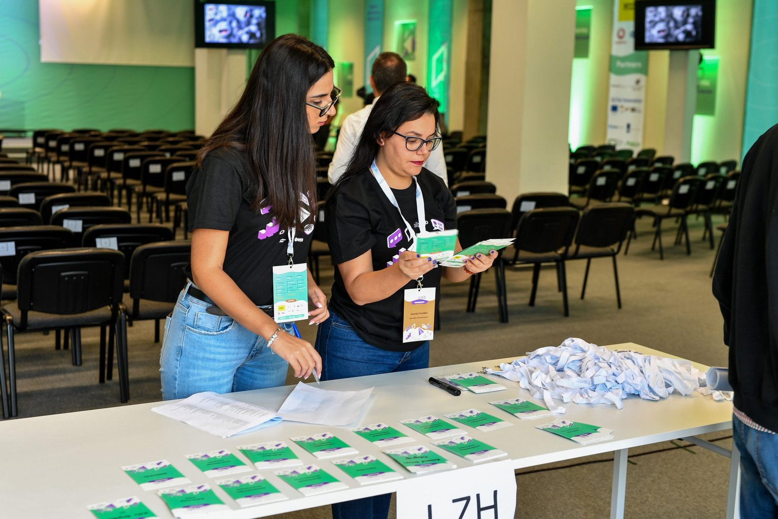 Resources - Albania Tech